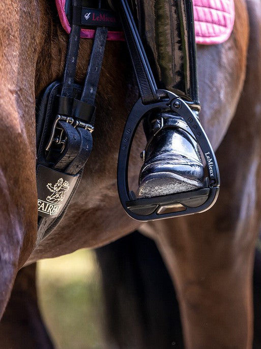 LEMIEUX VECTOR CONTROL STIRRUPS FLAT FOOT BED – Saddlesnthings